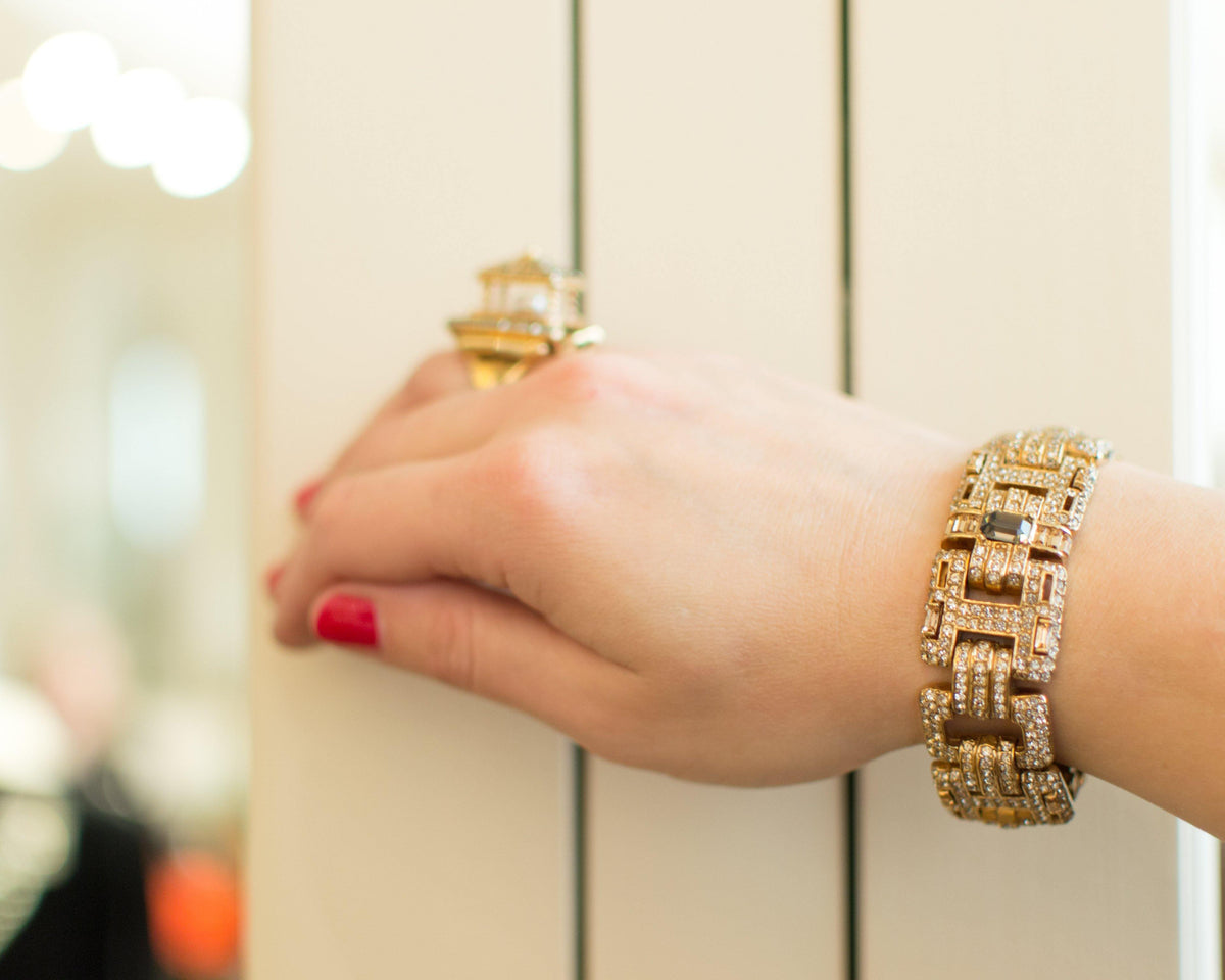 Ciner Pagoda Ring | Vintage Meet Modern Jewelry