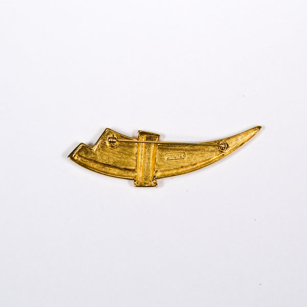 Black and Gold Crest Brooch by Monet | Vintage Meet Modern Jewelry